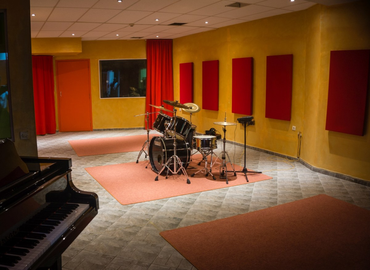 SoundHouse Studios Athens – Recording-Mixing-Mastering, Record Label